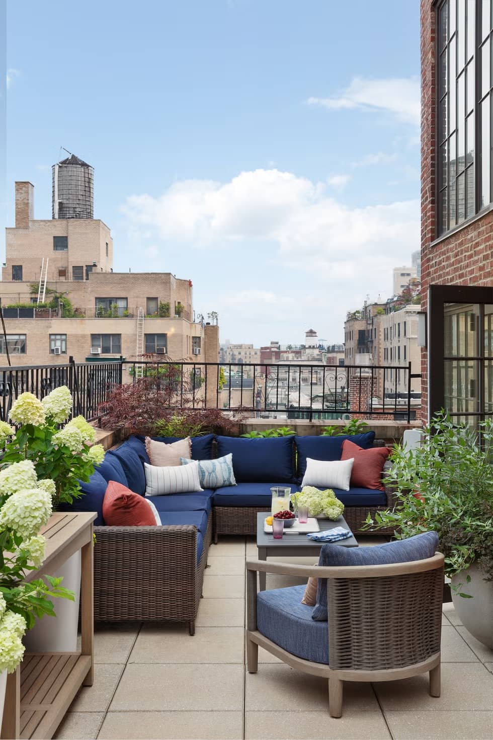 33 Idées déco pour sublimer votre Balcon - EviMaison